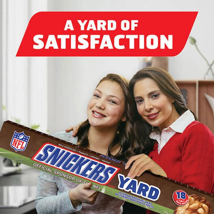 Giant Snickers Candy Bars 18-Piece Gift Box | Candy Warehouse