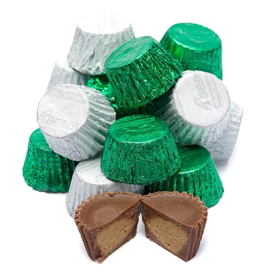 Reeses Peanut Butter Cups Color Combo - Dark Green and White: 400-Piece ...